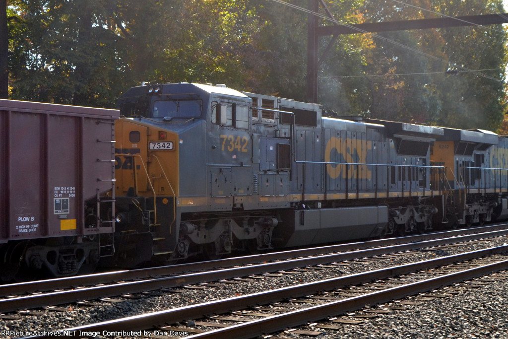 CSX C40-8W 7342 trails on W037